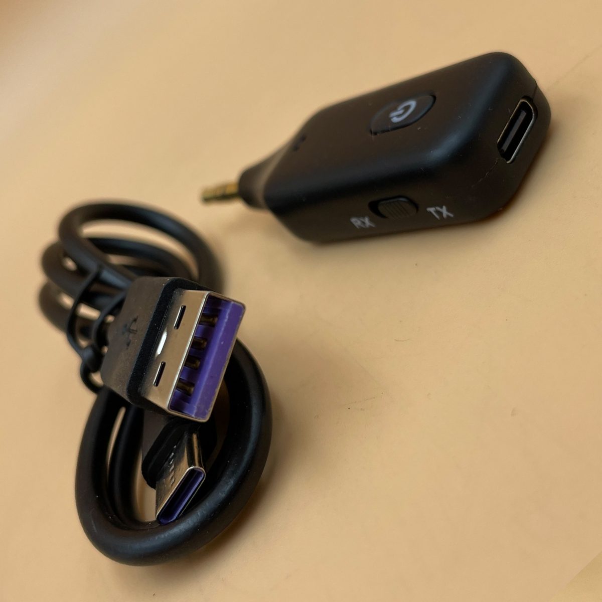 Receptor Emisor de Audio Jack BT – Punto Servicios – Tu Solución